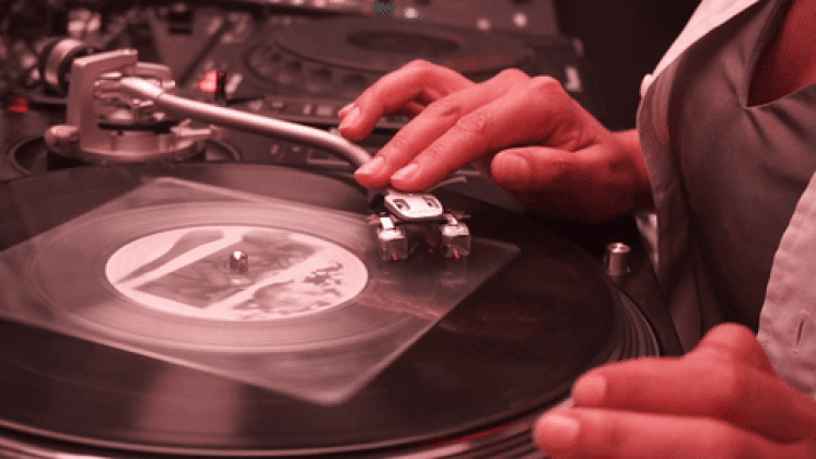 MARIA CHÁVEZ SOLO TURNTABLE PERFORMANCE - Fusebox